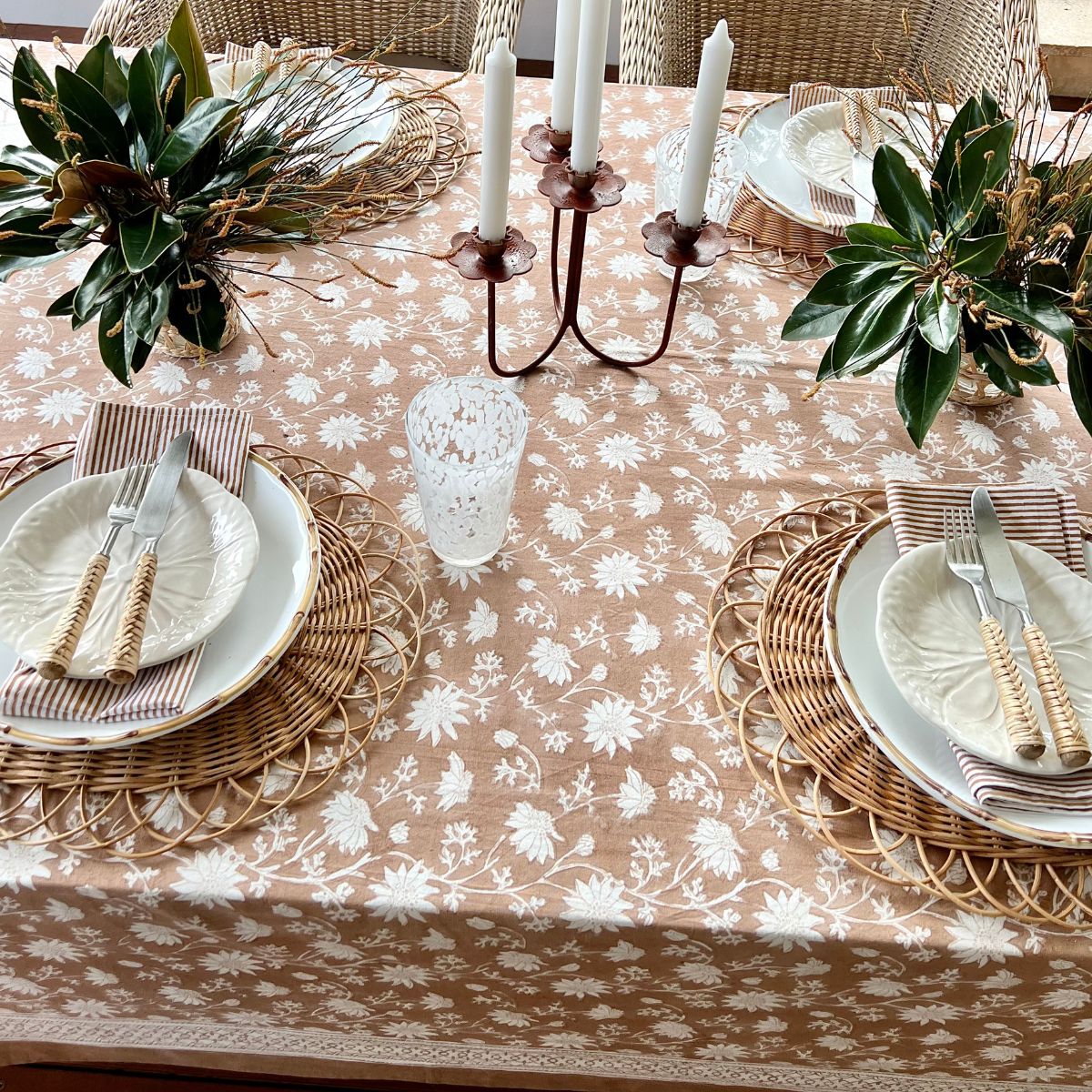 Brown Australian tablecloth - Decor Mantra